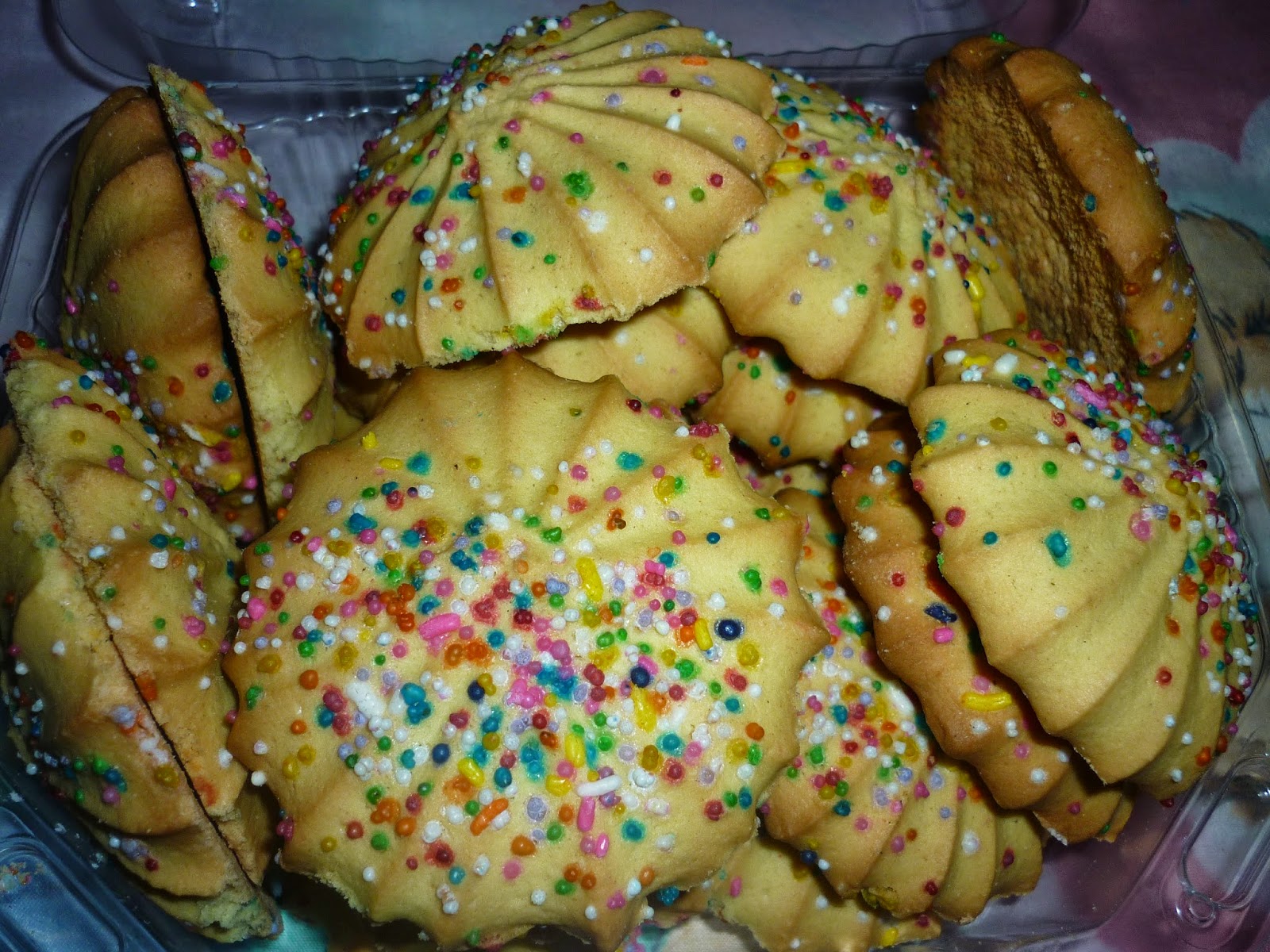 Galletas con chispas de colores - Imagui