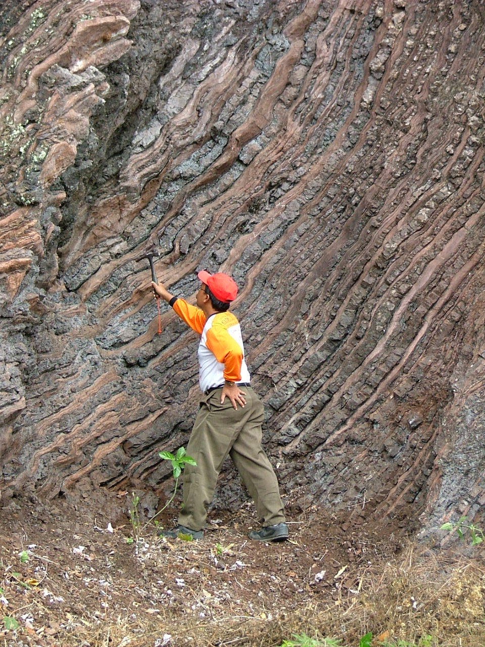 Geowisata Ilmiah Karangsambung