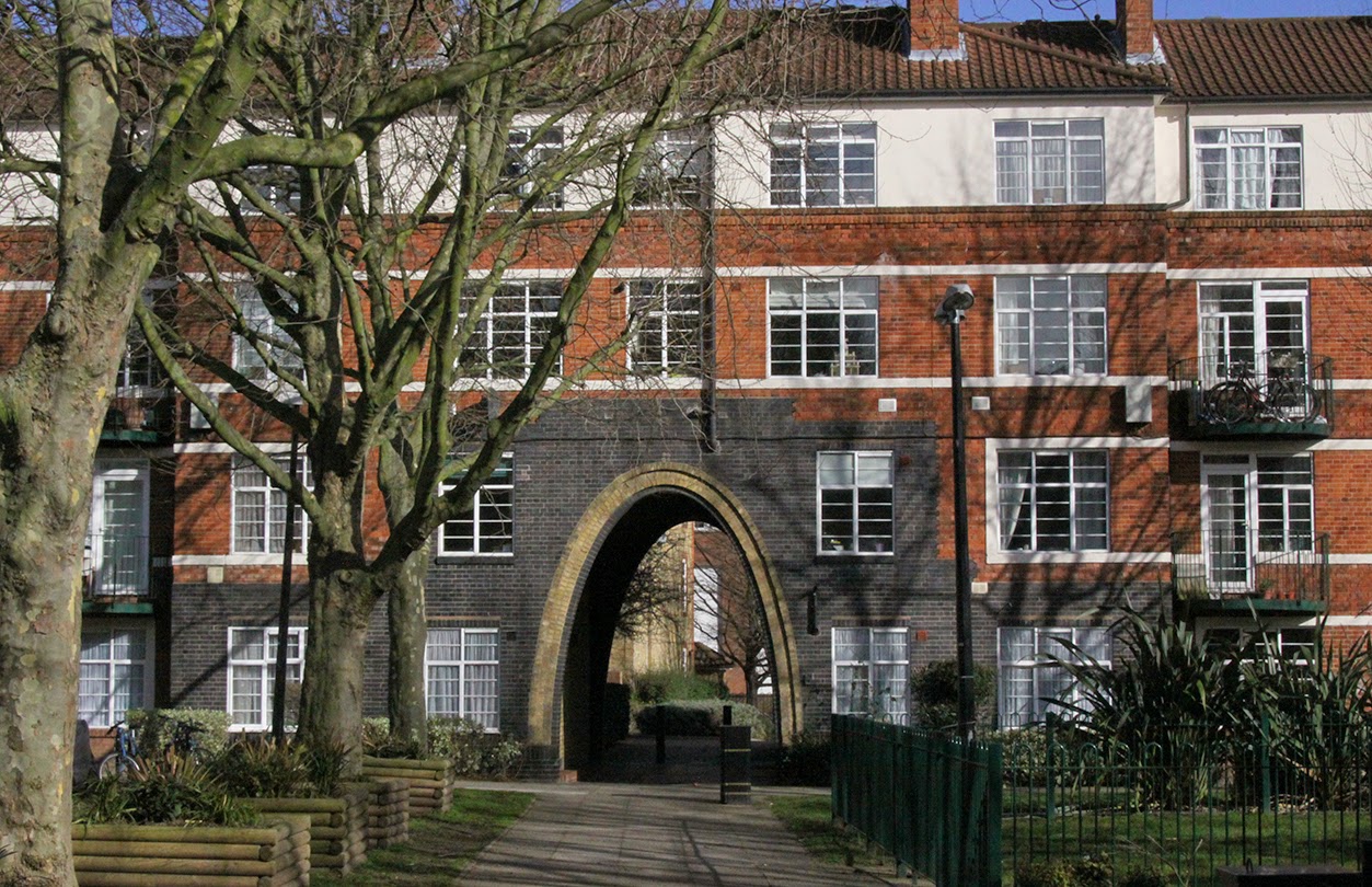 A Rotherhithe Blog: A brief history of Redriff Estate from 1931 - 1990