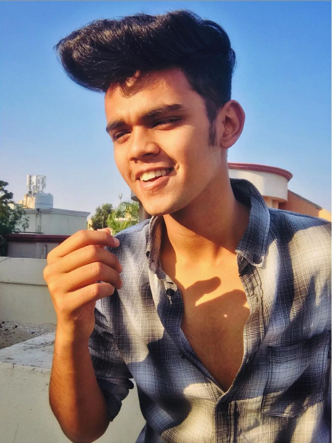 Garvit Pandey Wiki, Age, Family, Girlfreind, Biography & More By Tik ...