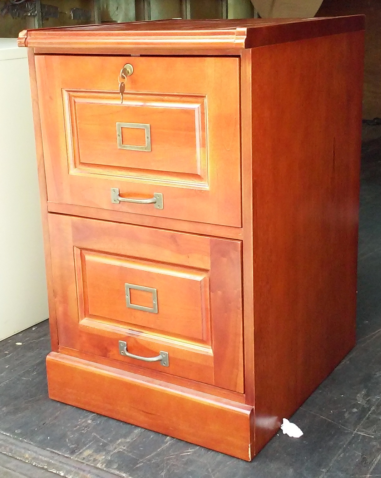 UHURU FURNITURE & COLLECTIBLES: SOLD #18899 Coaster Cherry 2-Drawer ...