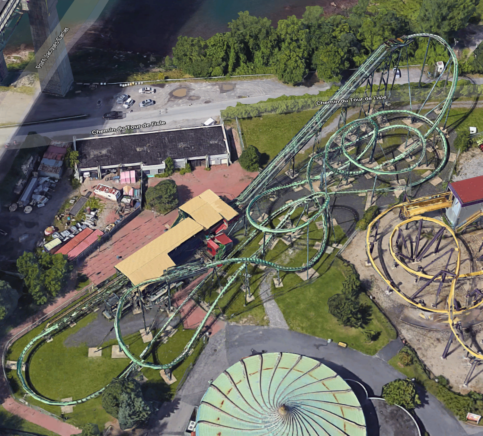 NewsPlusNotes: La Ronde Demolishing Cobra Intamin Stand-Up Coaster