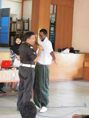 Warna-Warni STK: CERAMAH HUKUMAN PENJARA, SEBAT DAN GANTUNG