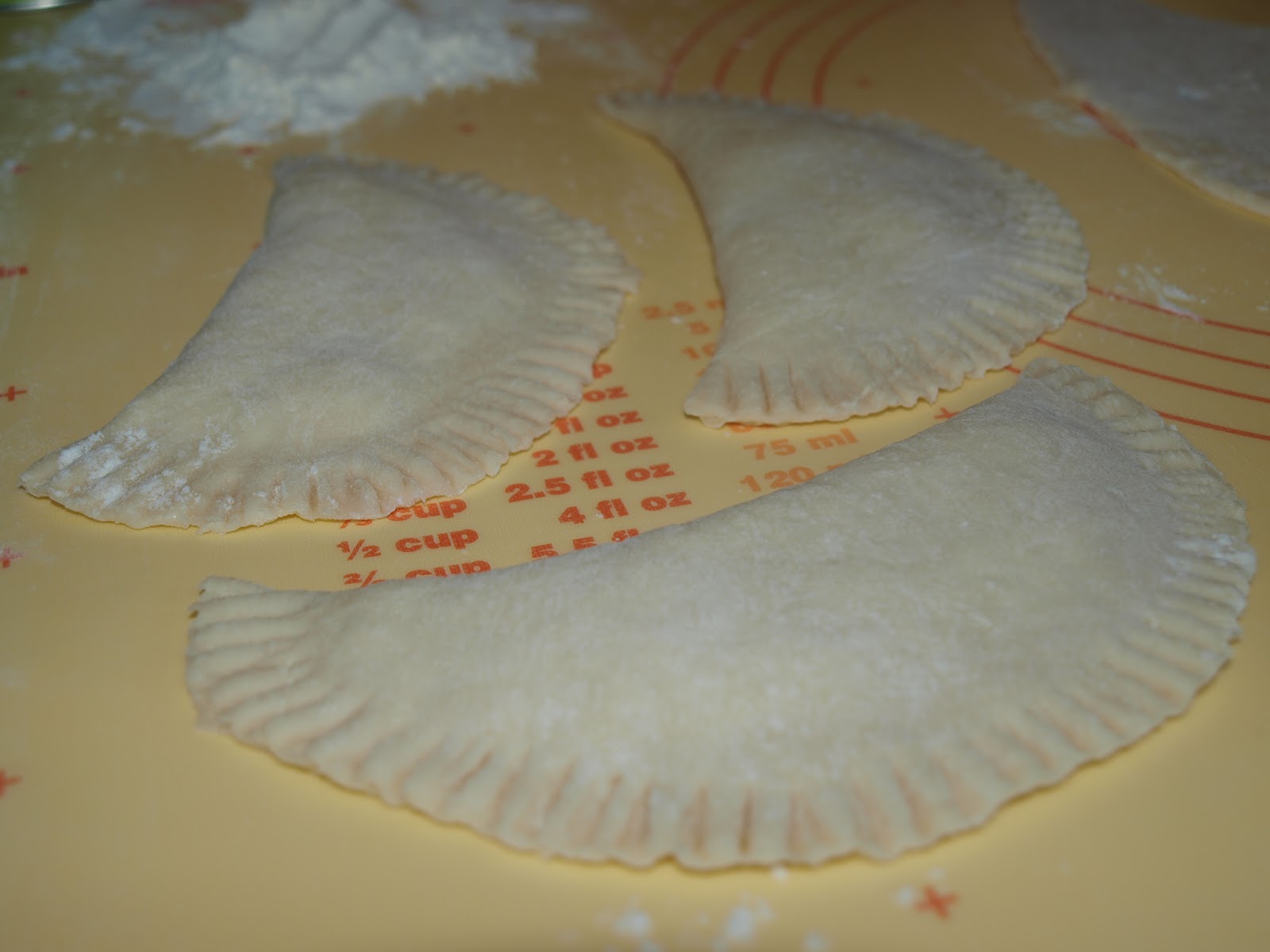 baltoje lėkštėje: Mini čeburekai