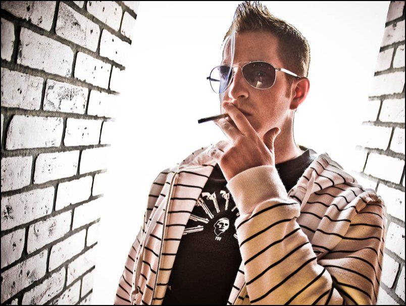 awesOme dp collectios: SmOkinG bOy!