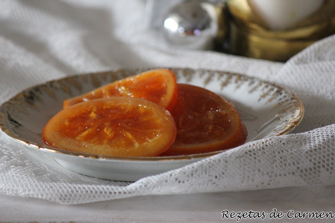 Naranjas confitadas