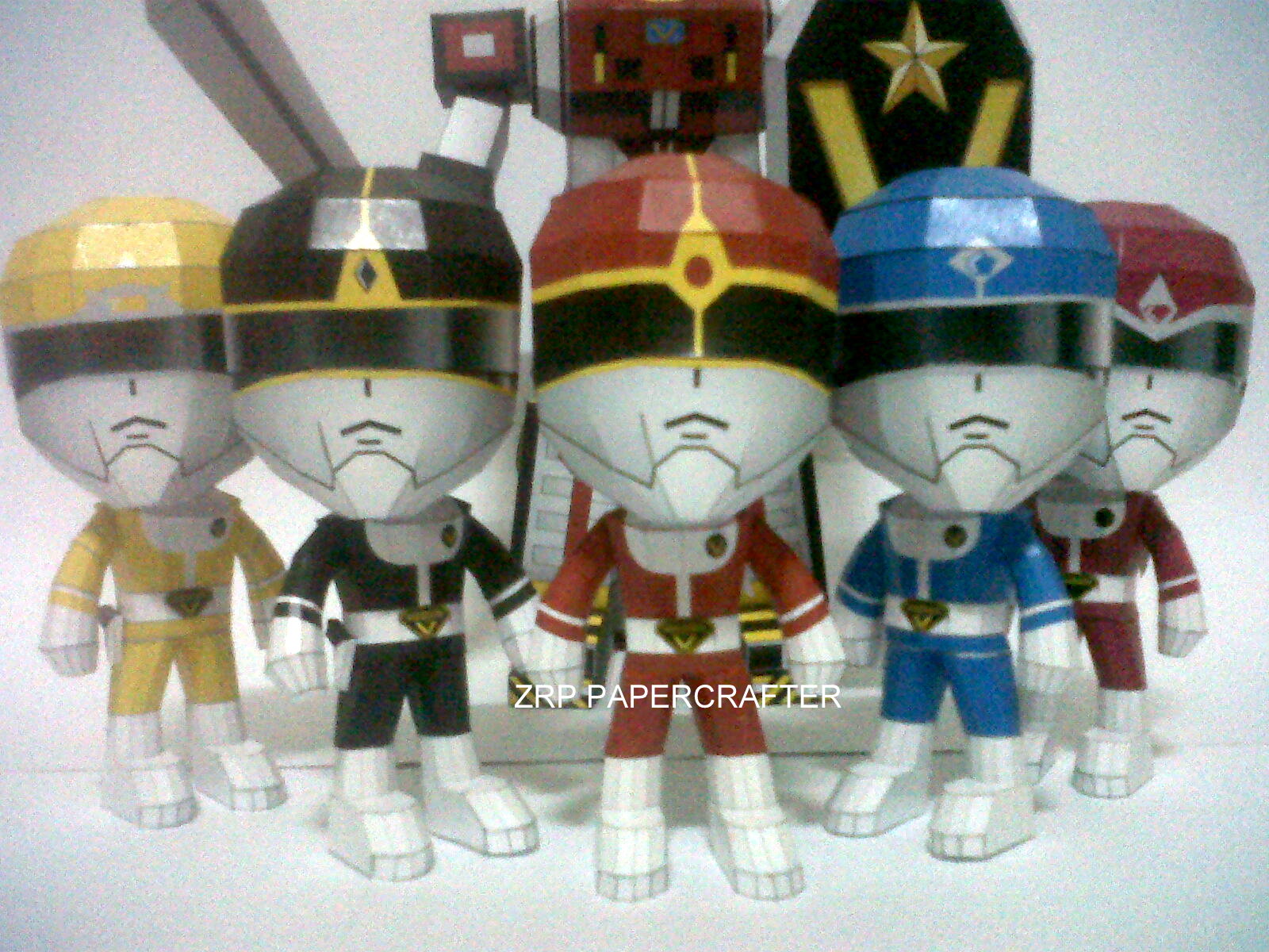 DAI SENTAI GOGGLE V PAPERCRAFT