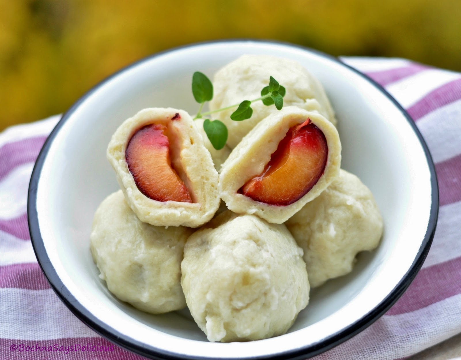 Bochna says delicious: Knedle ze śliwkami