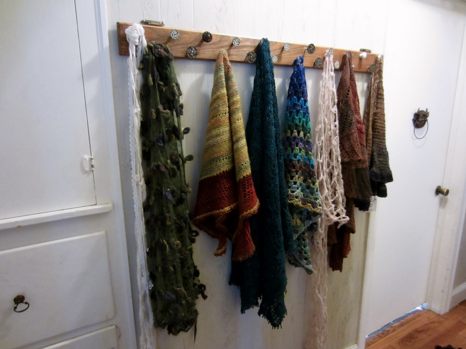 Shawl Display Ideas at Della Felty blog