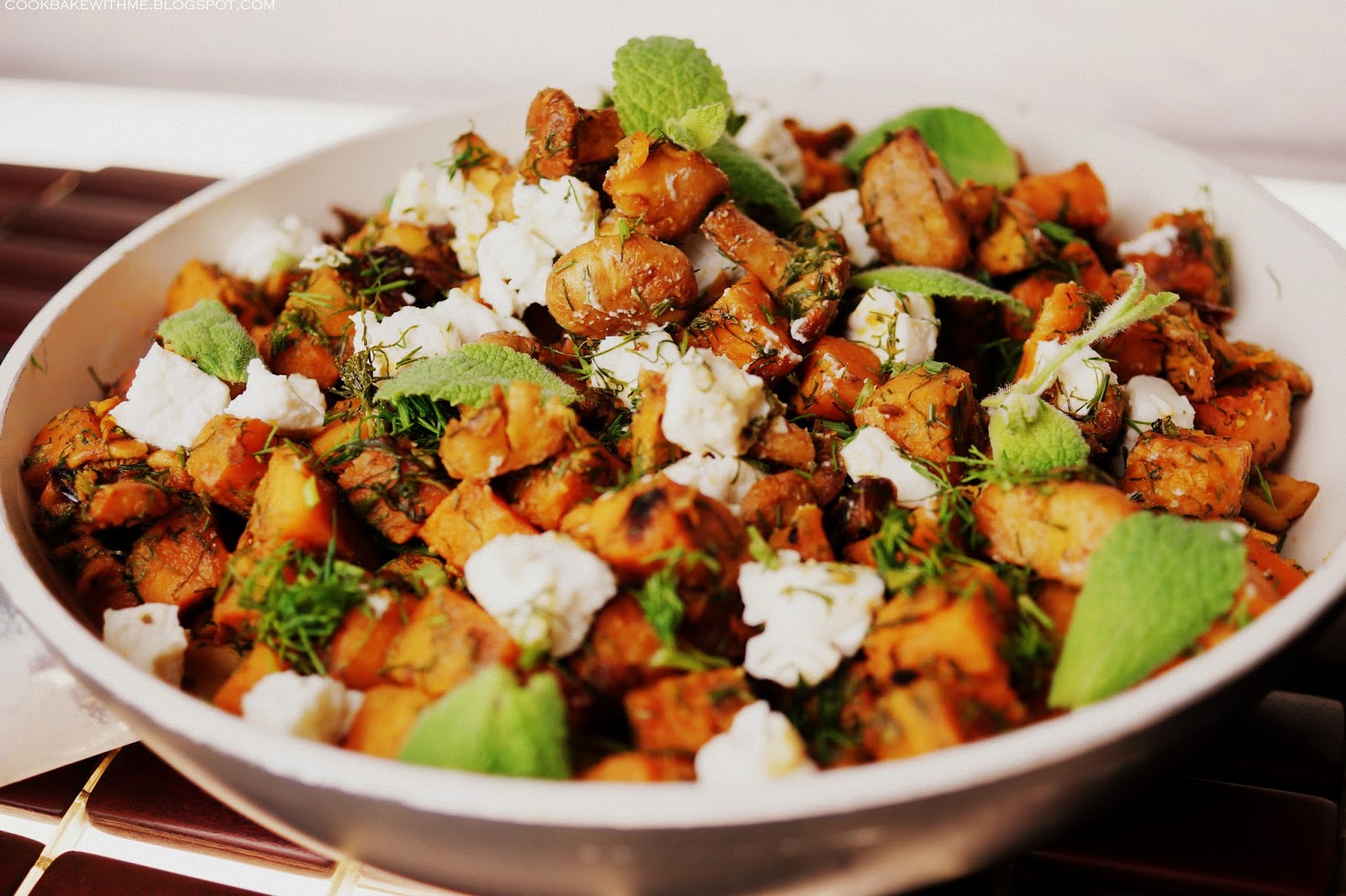 Cook & Bake with me: Potrawa z batatami, kurkami i serem kozim