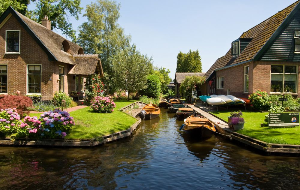 HOME & GARDEN: Escapade à Giethoorn