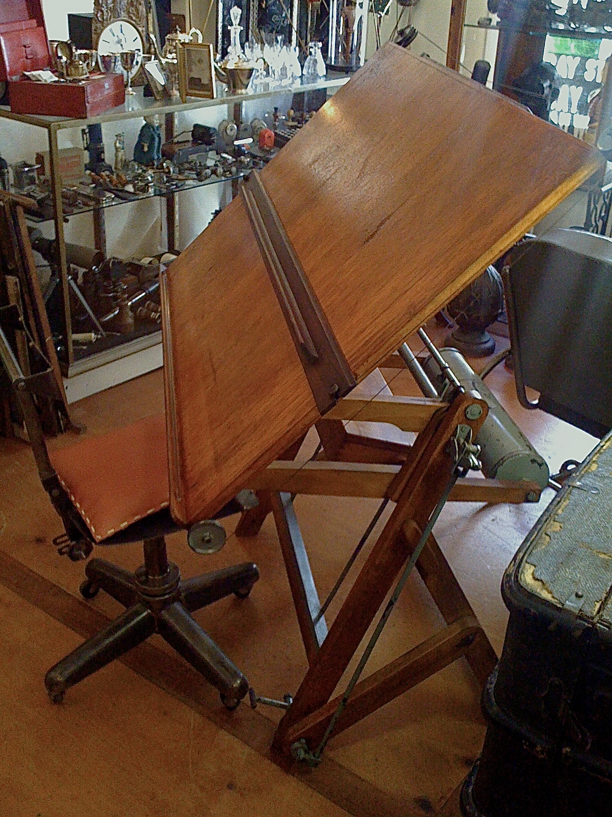 TNC gallery: Architect's drawing table