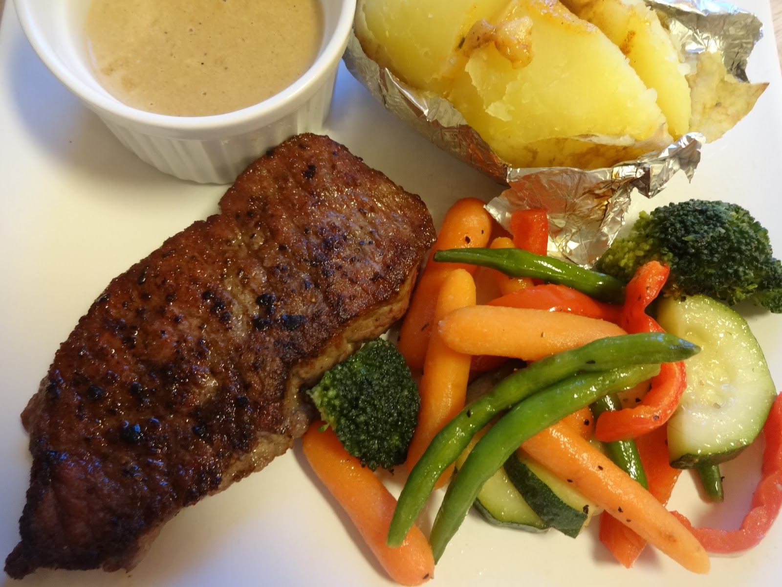 Edels Mat : Biff med ovnsbakte grønnsaker og fløtesaus lavFODMAP