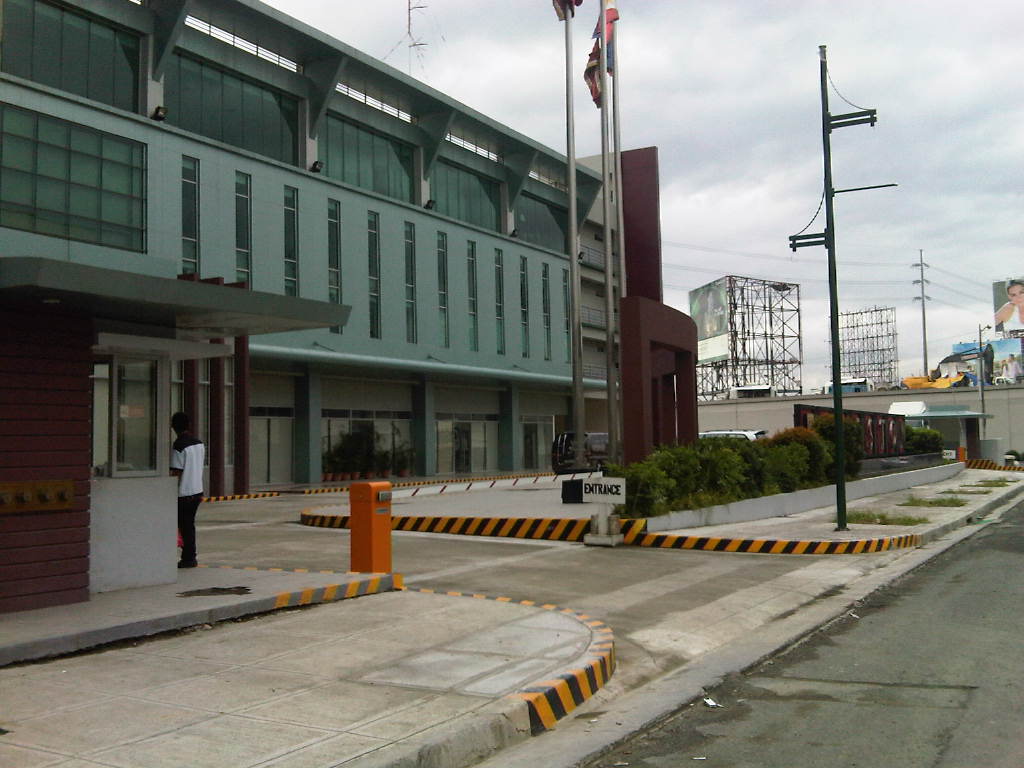 Anagon: How to go to Treston International College (via commute)