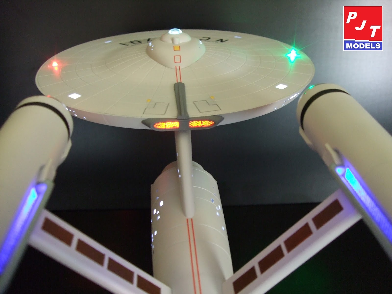 Star Trek ships by PJT Models: REVELL 1/600 TOS ENTERPRISE 1701 model kit