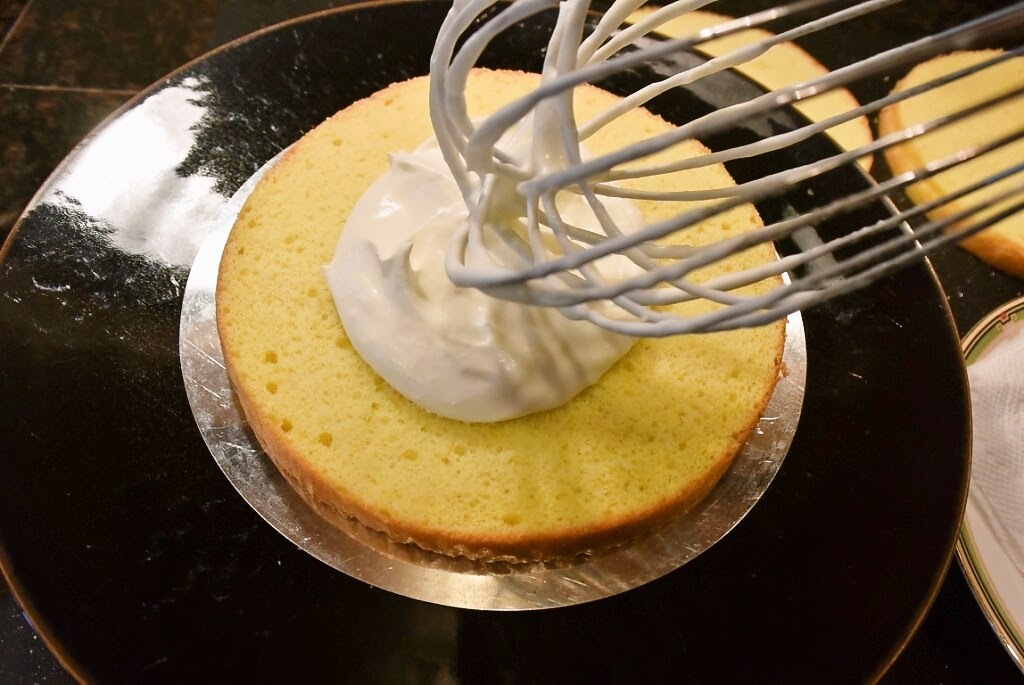 Ichigo no shootokeeki / layered sponge cake with strawberries | Recipes ...