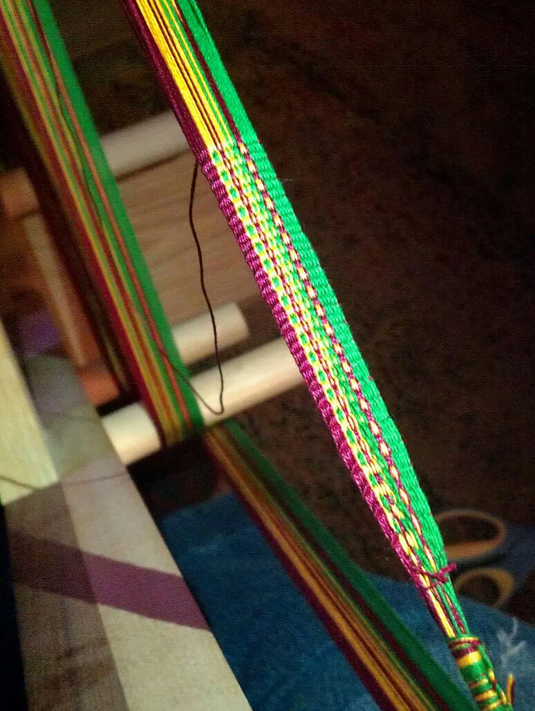 CaySwann Crafts: Inkle, inkle, tabby-weave inkle!