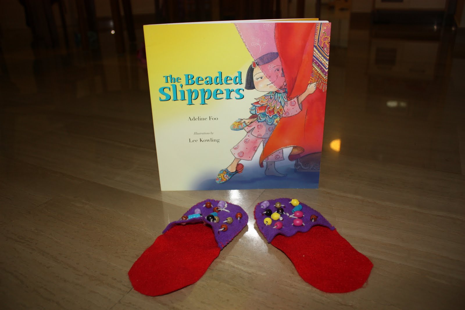 whirls and twirls around the world: Malaysia crafts: Peranakan Beaded ...