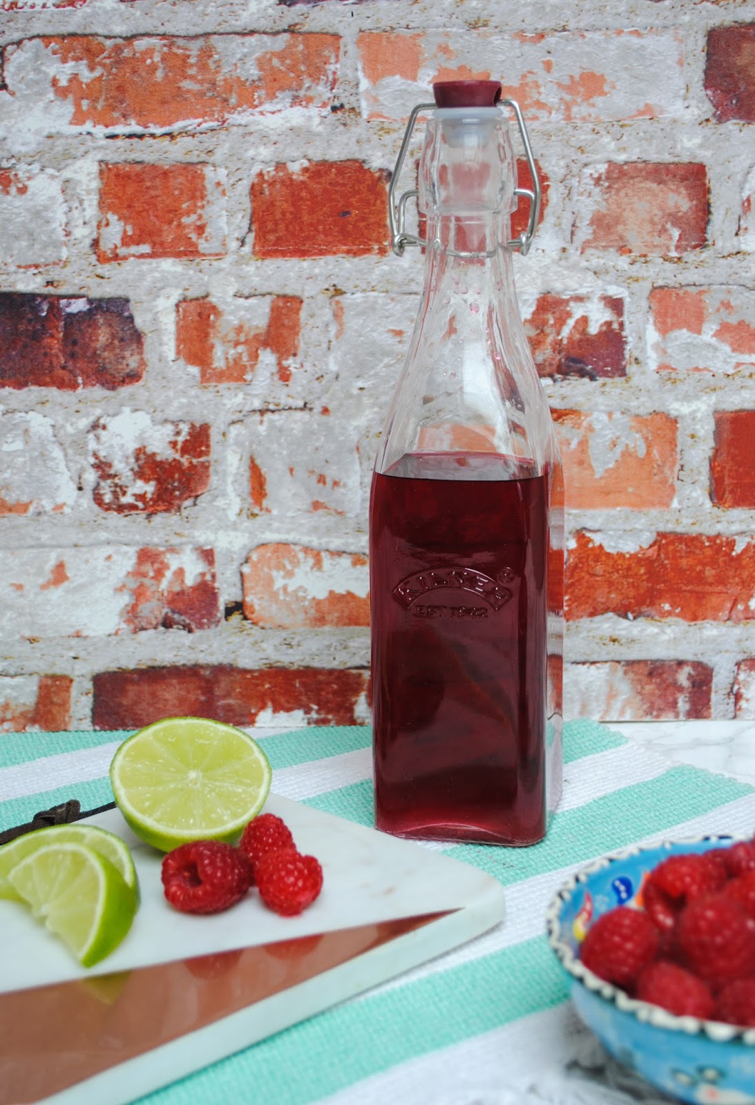 Sharkett Sisters: HOMEMADE RASPBERRY GIN
