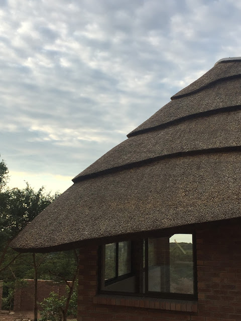Luxury Thatched Lapa Design