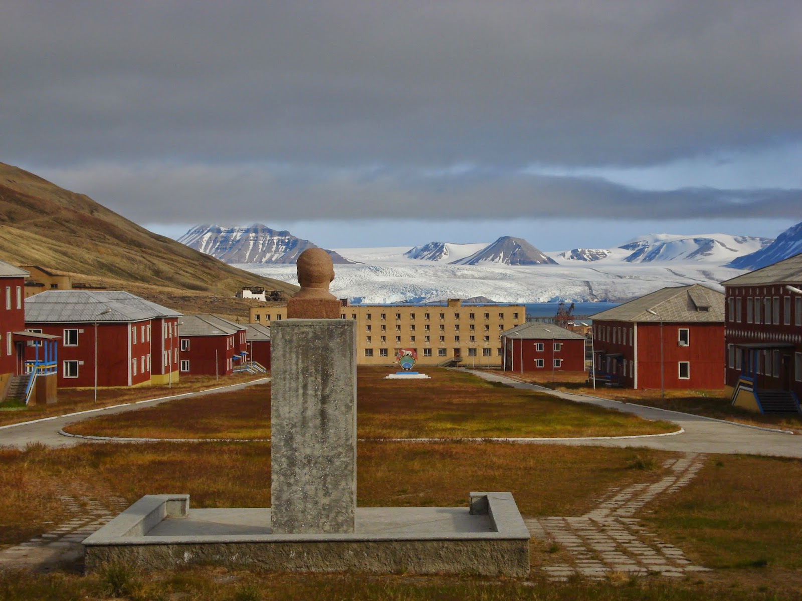 geopacus: SVALBARD (SOVIET POWER)