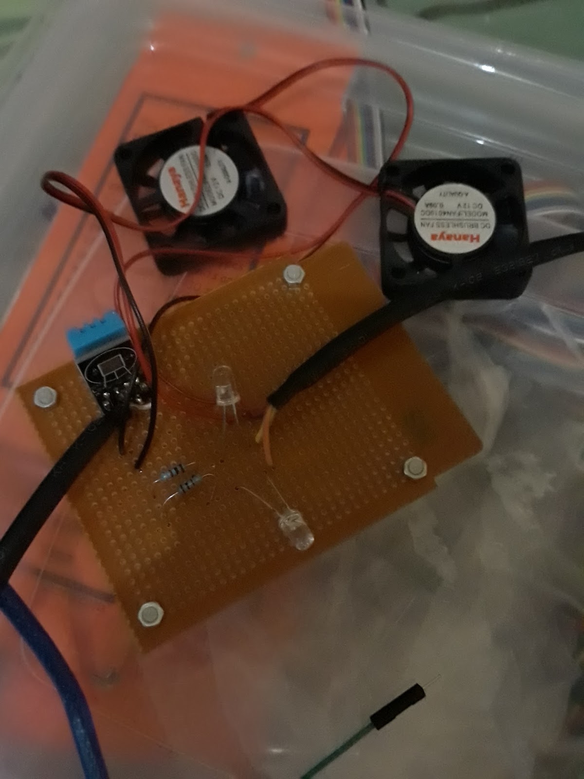 Adit & Amar: RANGKAIAN SENSOR SUHU DHT 11 MENGGUNAKAN ARDUINO Adit & Amar: RANGKAIAN SENSOR SUHU DHT 11 MENGGUNAKAN ARDUINO