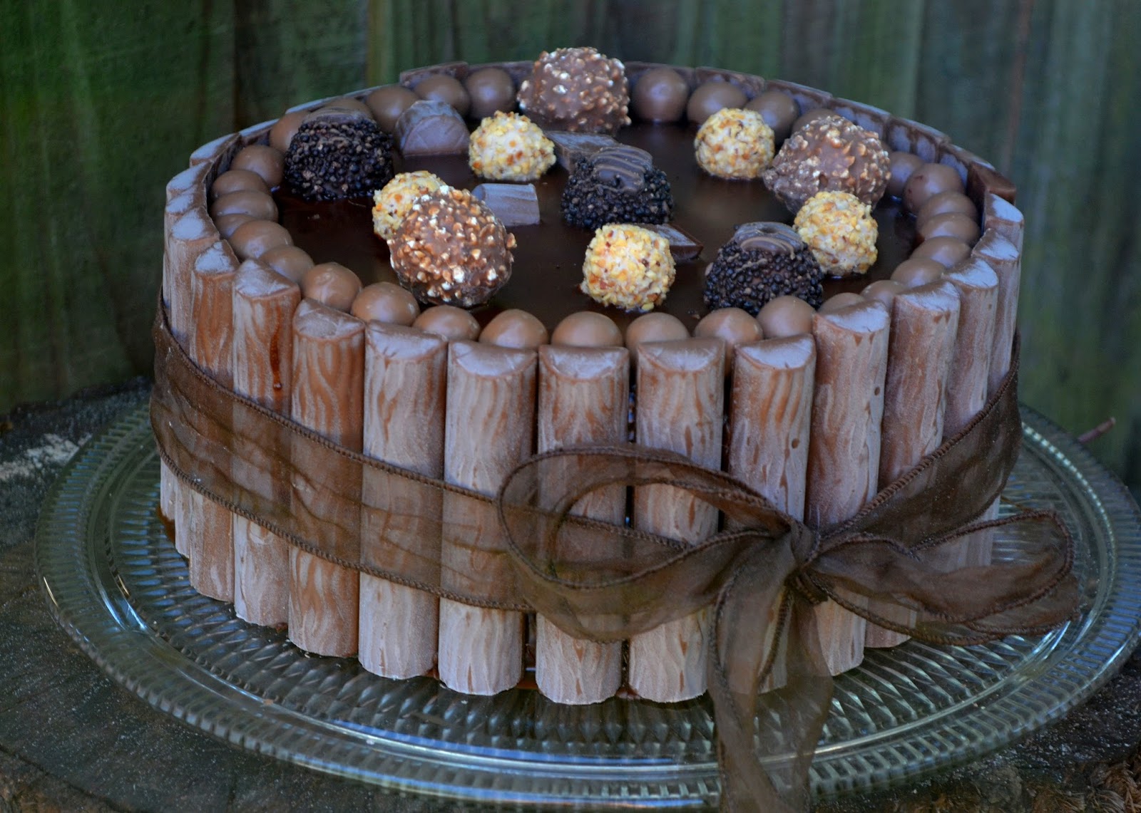 bebina kuhinjica: Easy Ferrero Rocher homemade cake - Ferrero Rocher sa ...