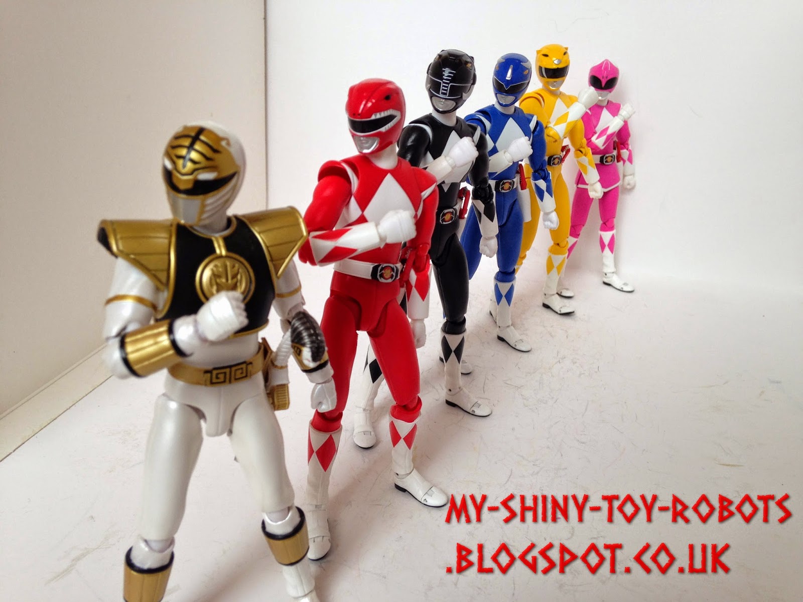 My Shiny Toy Robots: Toybox REVIEW: S.H. Figuarts Tiger Ranger
