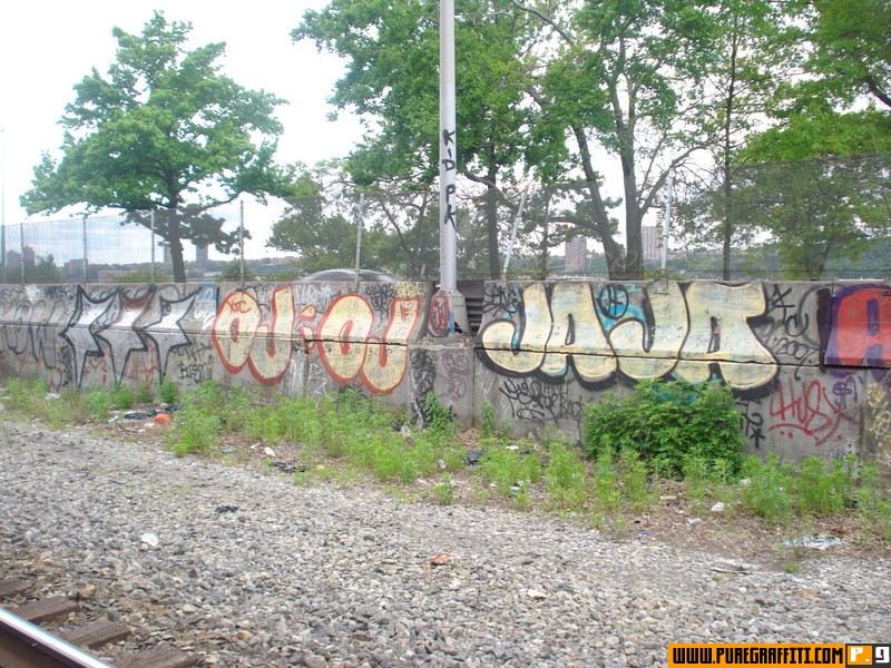 * A L L - 9 - L O N G *: Jaone x Journalism Works Project