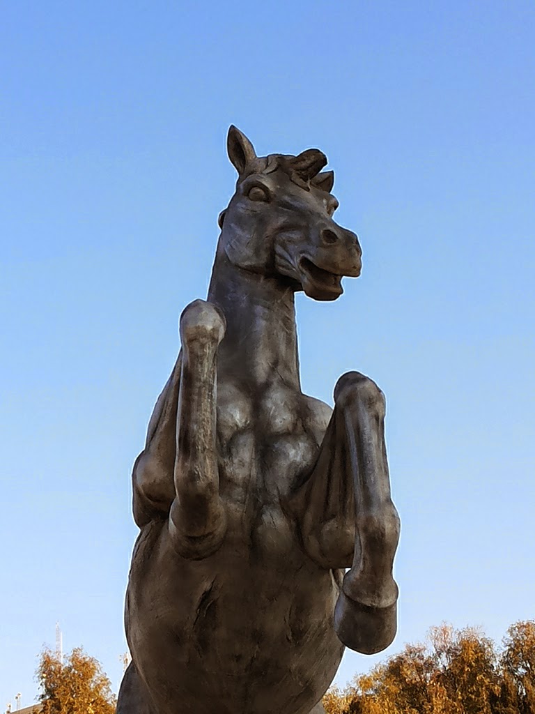 kurdistanart: Statue Of Horse Near the Rizgary Hospital of Kurdistan ...