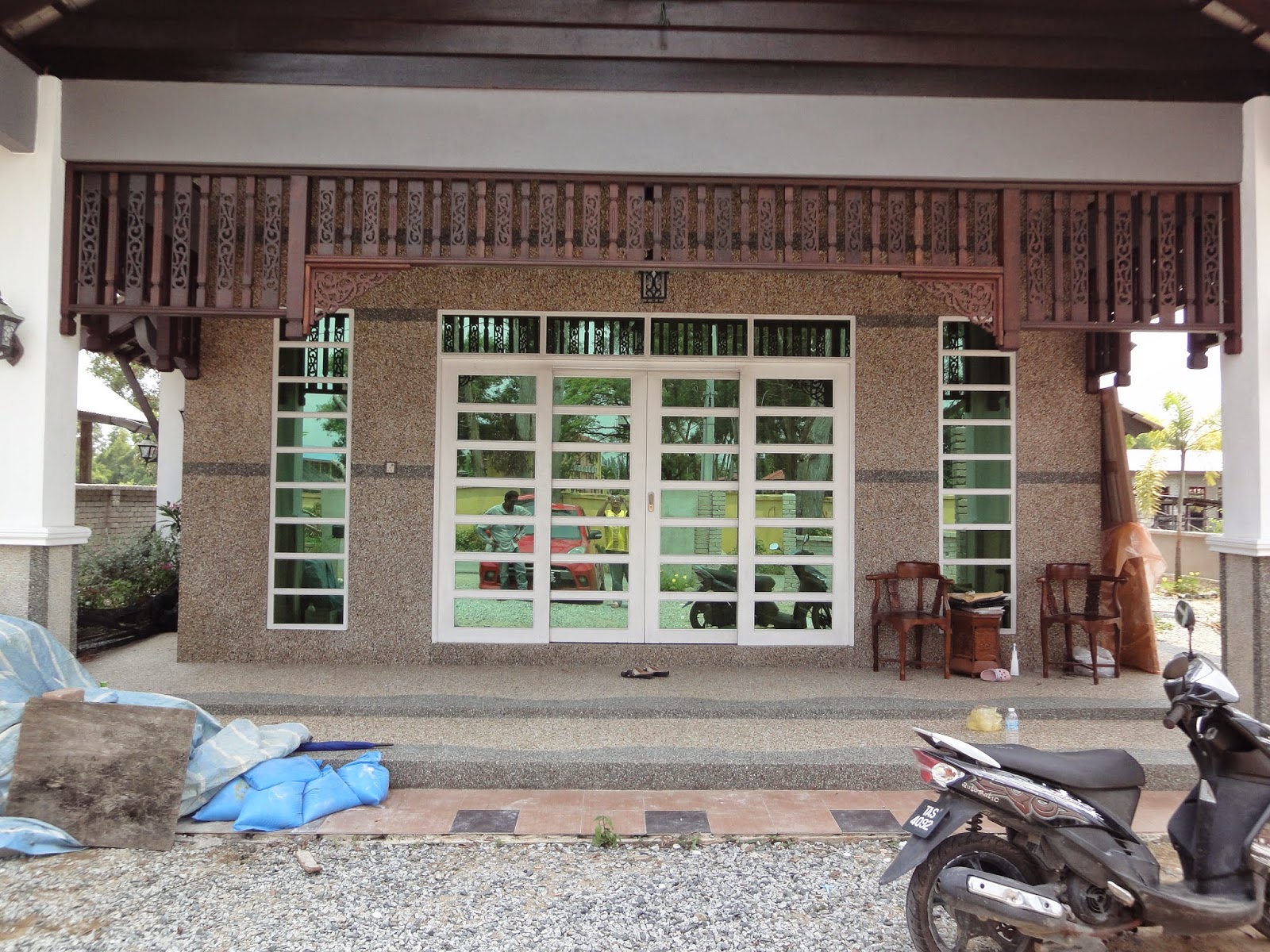 KAYU UKIRAN TERENGGANU: PAGAR KAYU SERAYA ATAU CENGAL