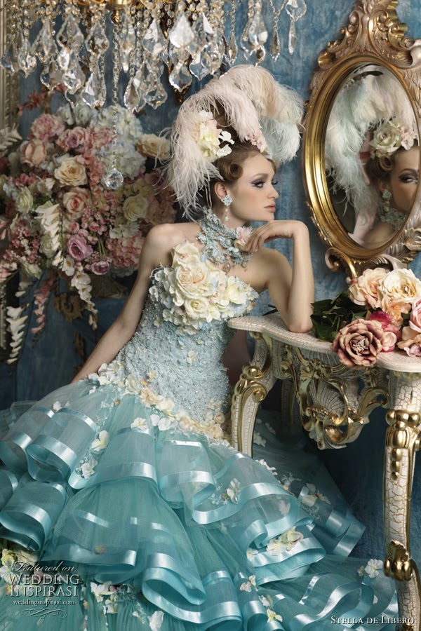 All About Our Passion: Impressive Dresses Made Up Of Real Flower...
