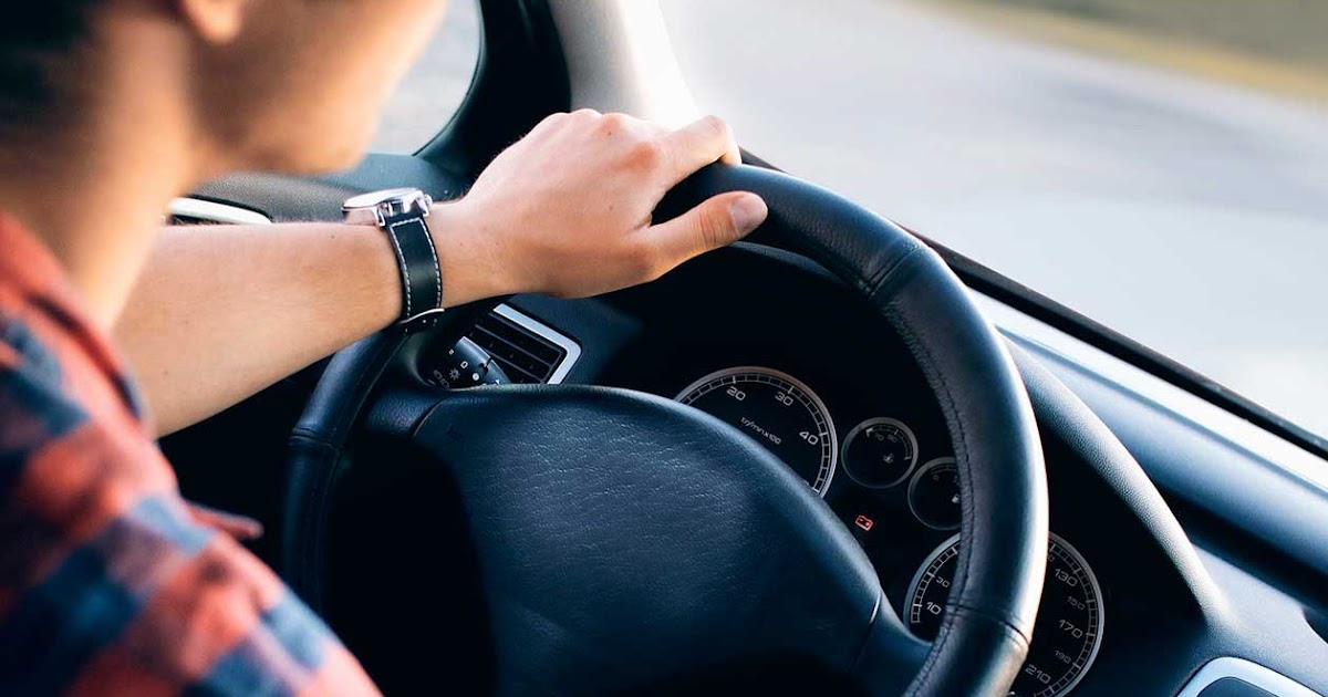 Autos Nuevos y Seminuevos: Manejar carro estándar en calles inclinadas