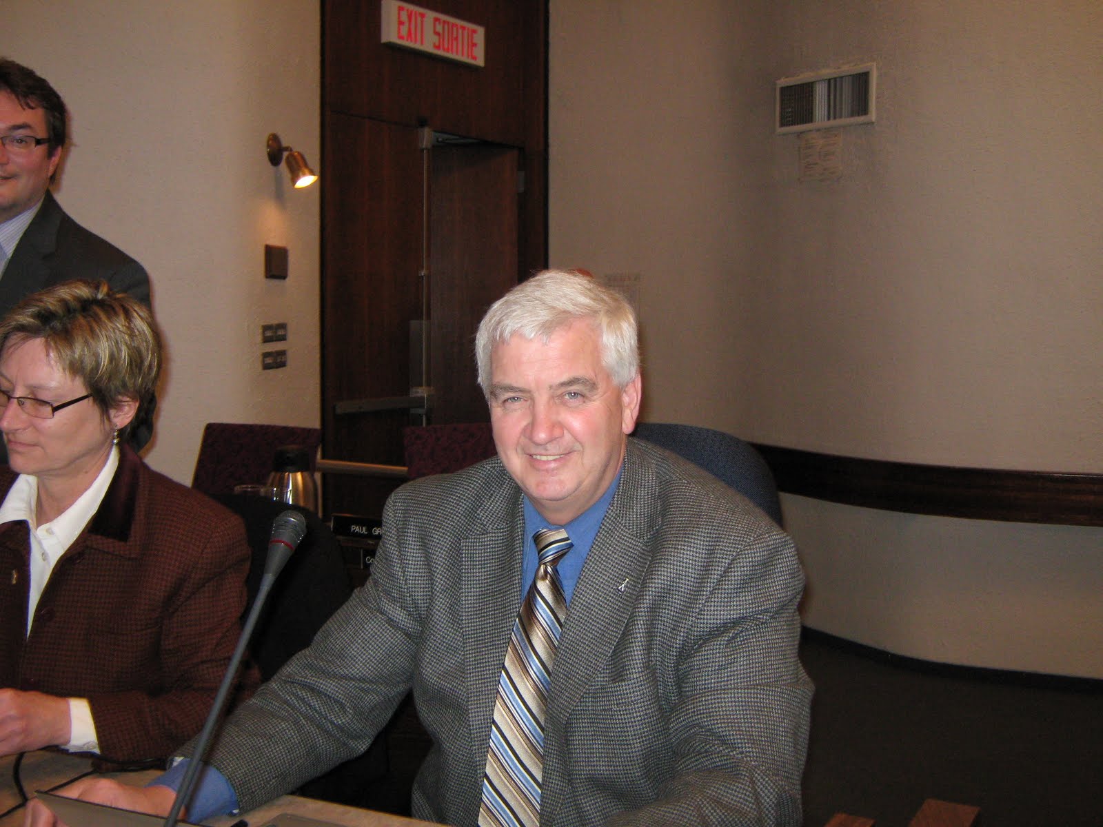 Debate Continues Over Condition Of Local Roads | Country 94