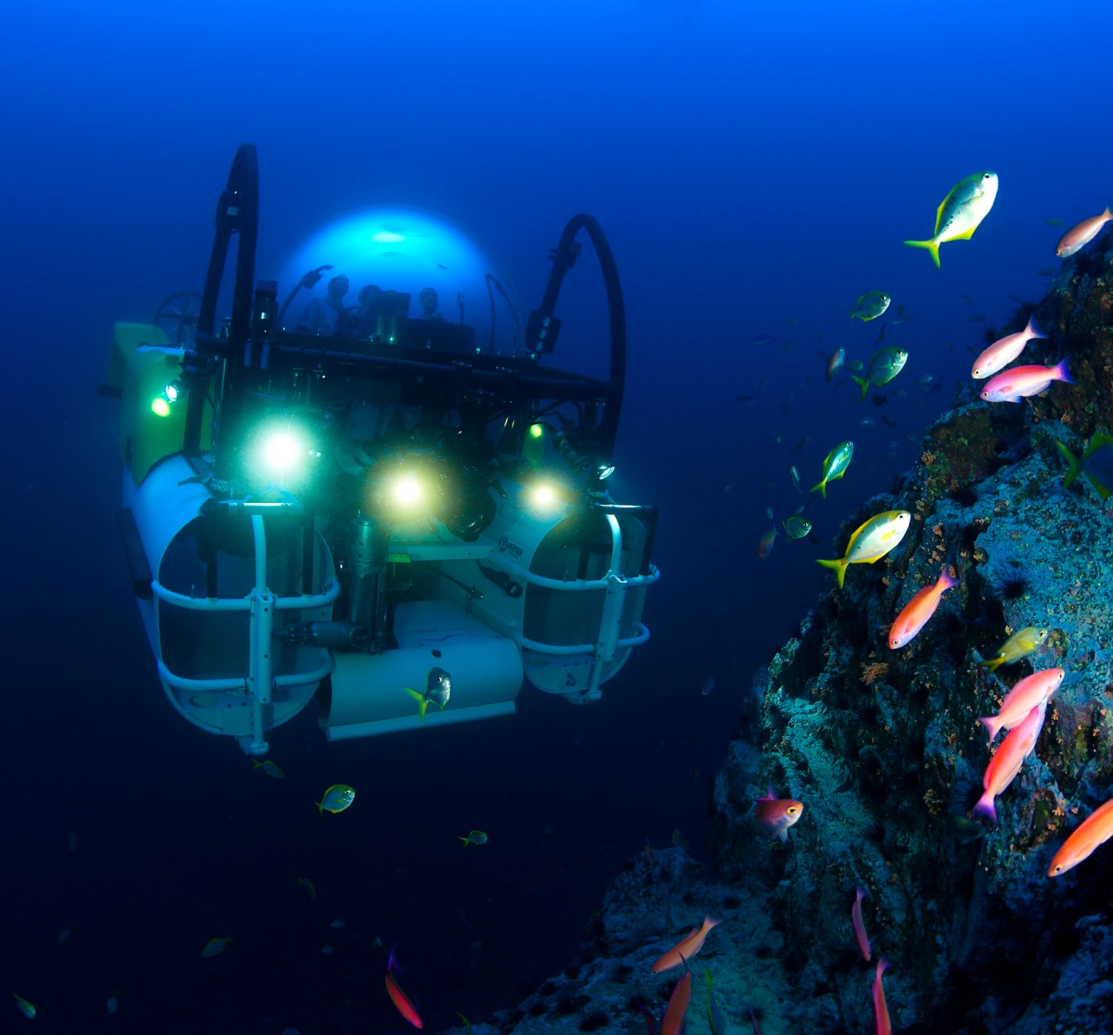 SEAmagine Small Personal Submarines and Deep Sea Submersibles