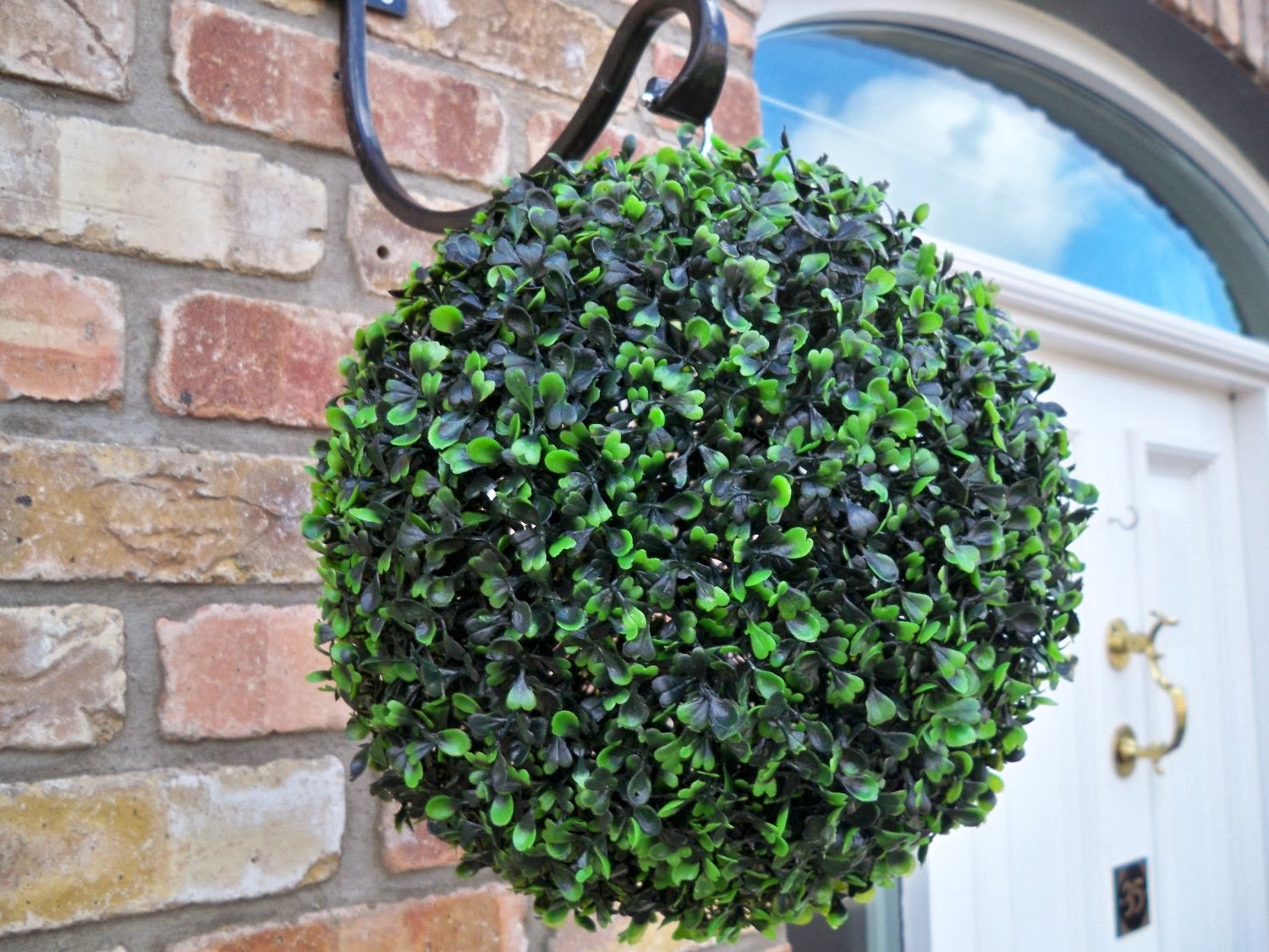 5 Ways to Choose Hanging Baskets ~ Business 2 Community