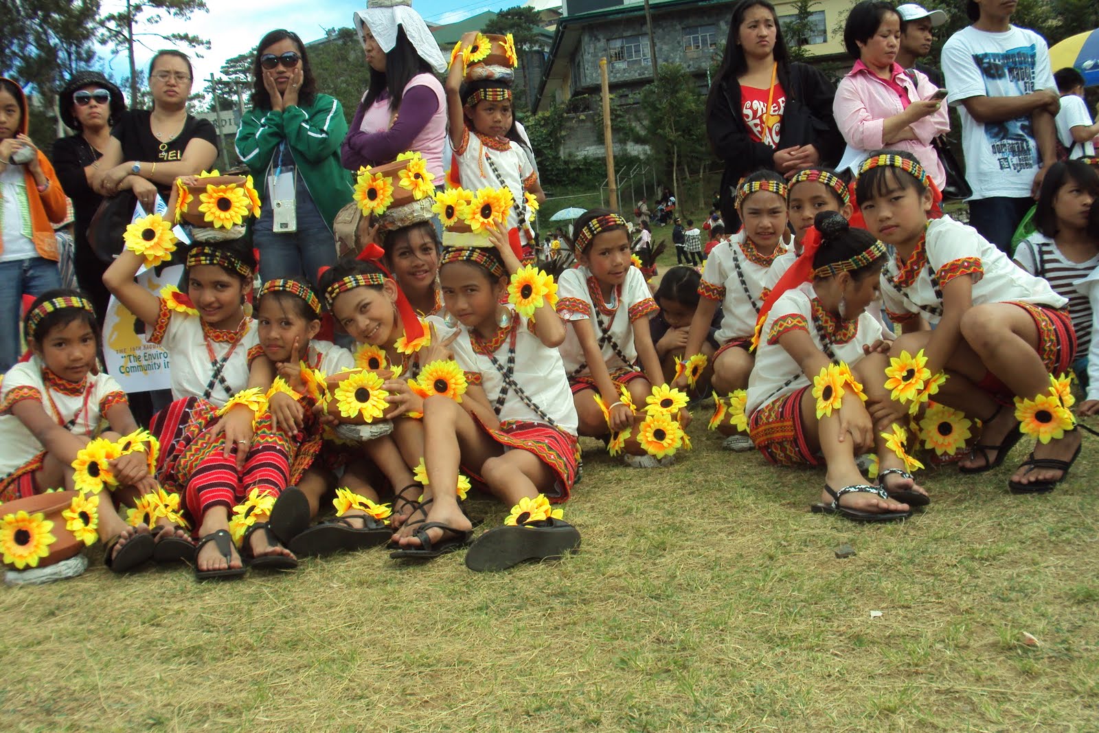 MarapaitGirasoli: Sunflowers at Panagbenga 2011,Baguio City