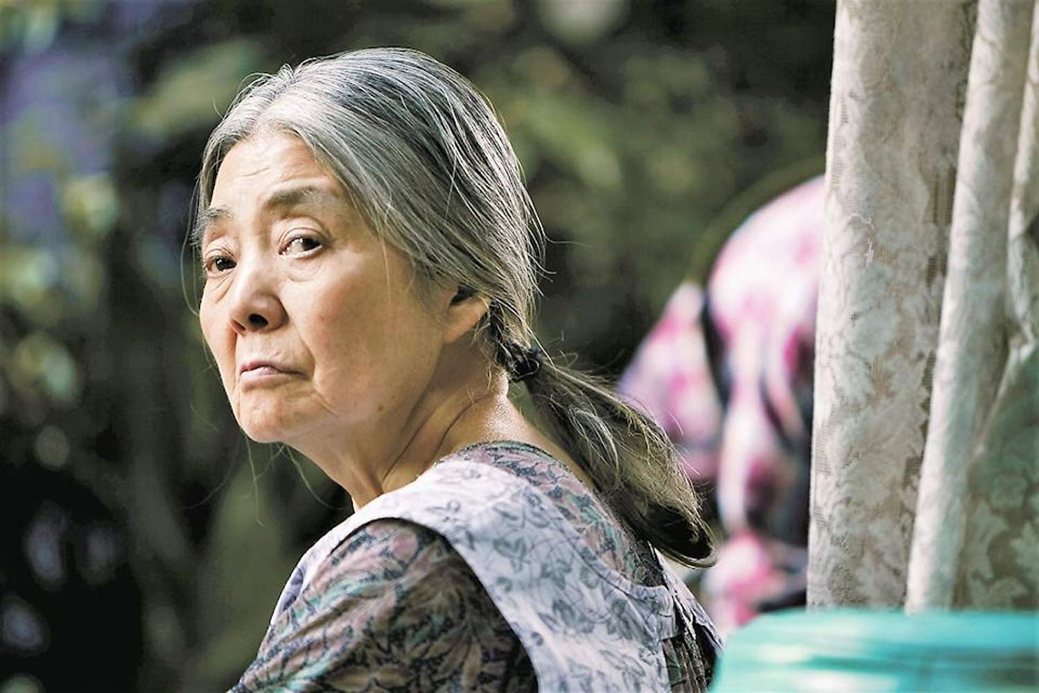 Movie Review: "Shoplifters" (2018) | Lolo Loves Films