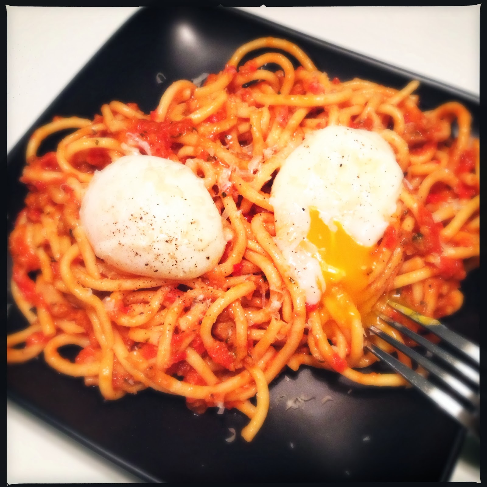 SOUNDING MY BARBARIC GULP!: Pasta al Pomodoro with Slow-Poached Eggs