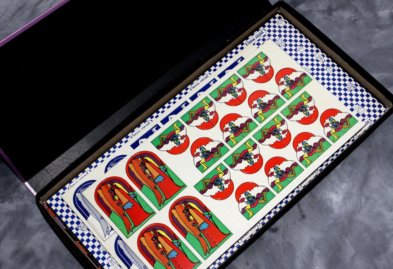 The Max Collector: EXOTIC AND UNIQUE CHESS SET by KONTRELL for PETER MAX