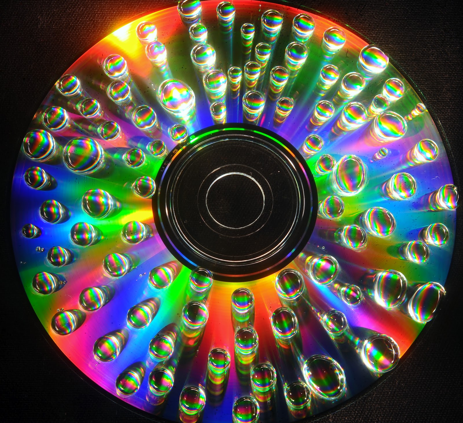 bluemoonlightphotography: Psychedelic CD Light Painting Photography