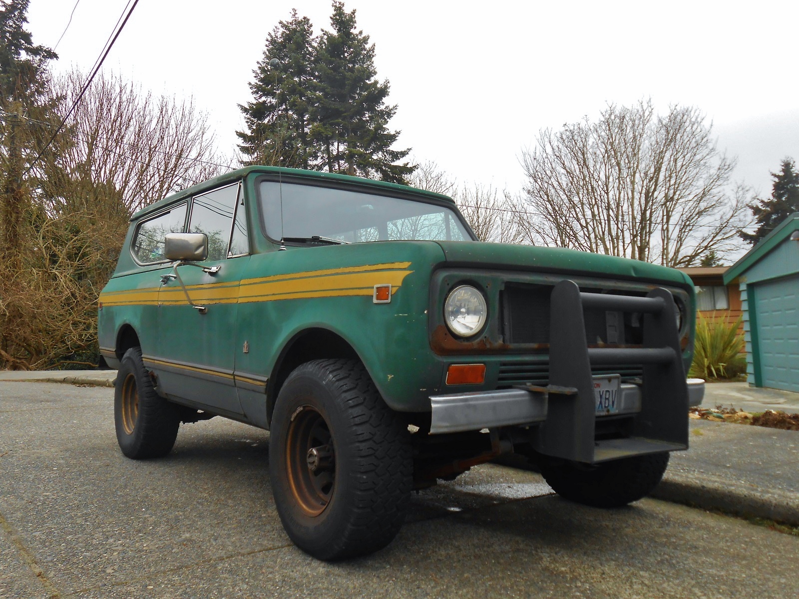 Seattle's Parked Cars: 1976 International Scout II