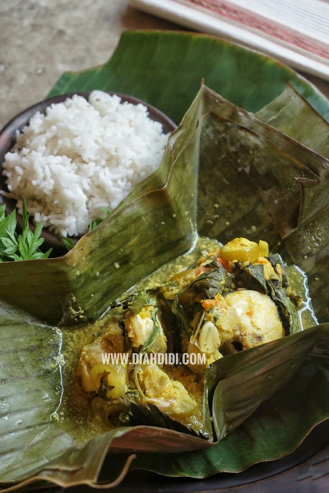 Diah Didi's Kitchen: Pais Patin Khas Banjarmasin