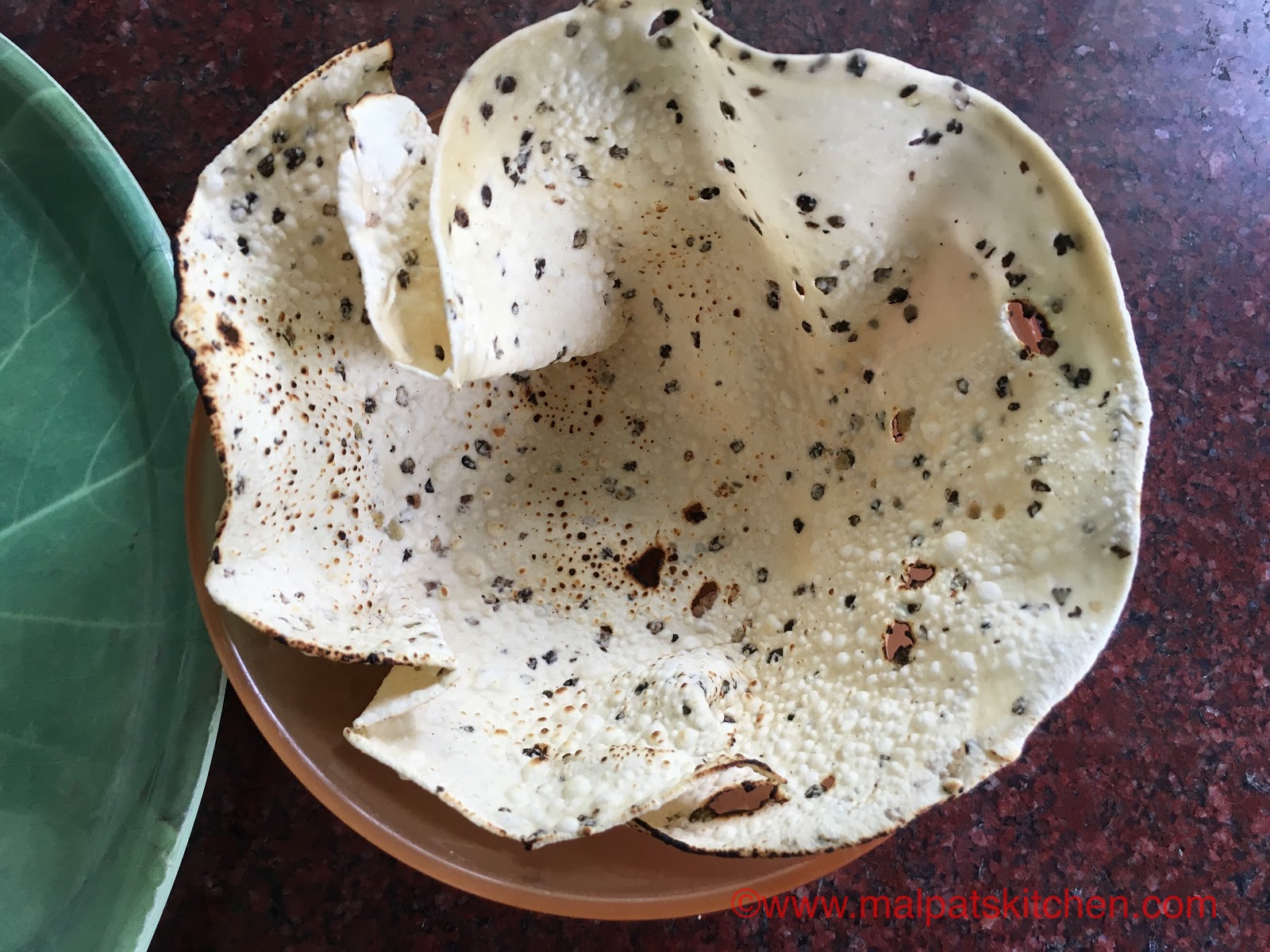 SALAD IN A PAPAD BOWL, how to serve a salad in a papad bowl ~ Malpats ...