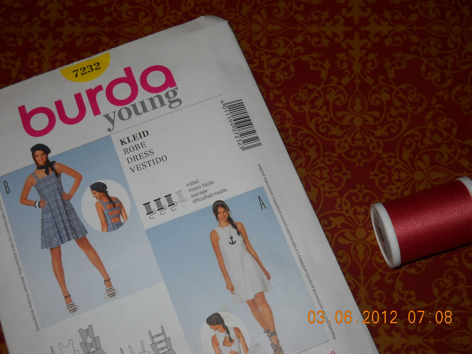 Seamster's Log: Burda Pattern 7232 (start)