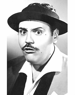 Compartiendo mi opinión: Capulina presenta su show en el cielo