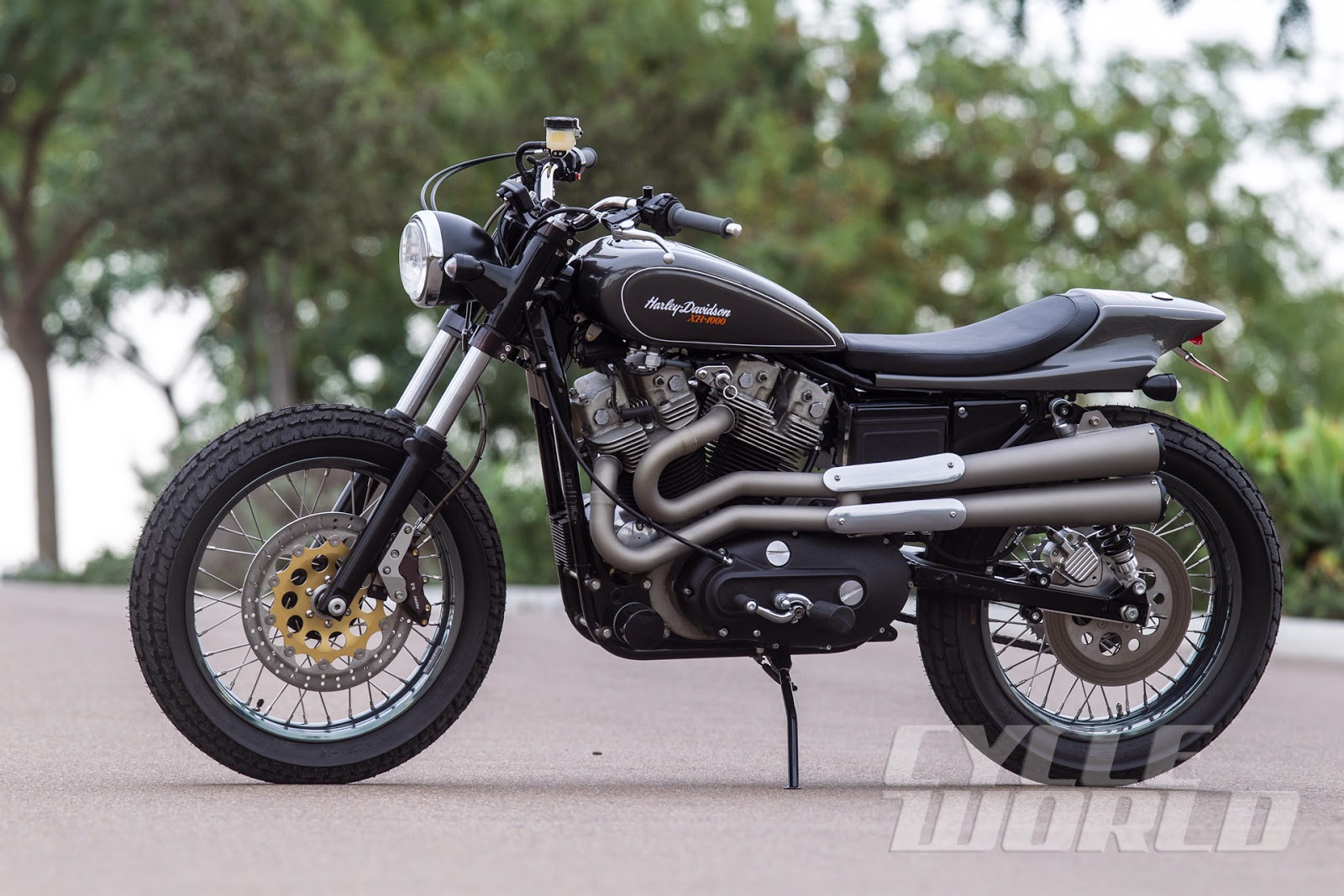 Racing Cafè: Harley XR 1000 Street Tracker by Mule Motorcycles