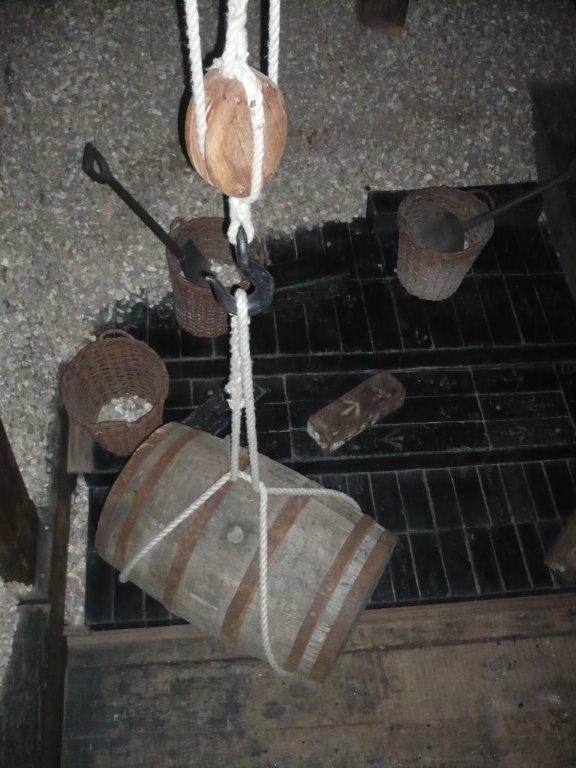 Margaret Muir : HMS Victory’s ballast – pig Iron and shingle