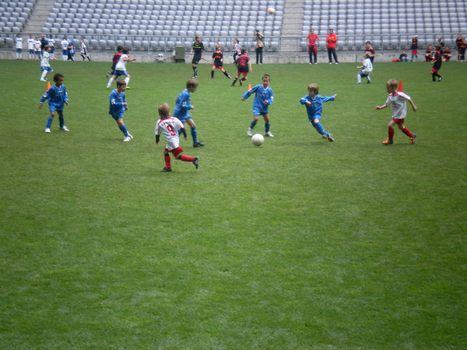 FC Ismaning Jahrgang 2004 : ALLIANZ-ARENA 5:2-Sieg am 02.06.11