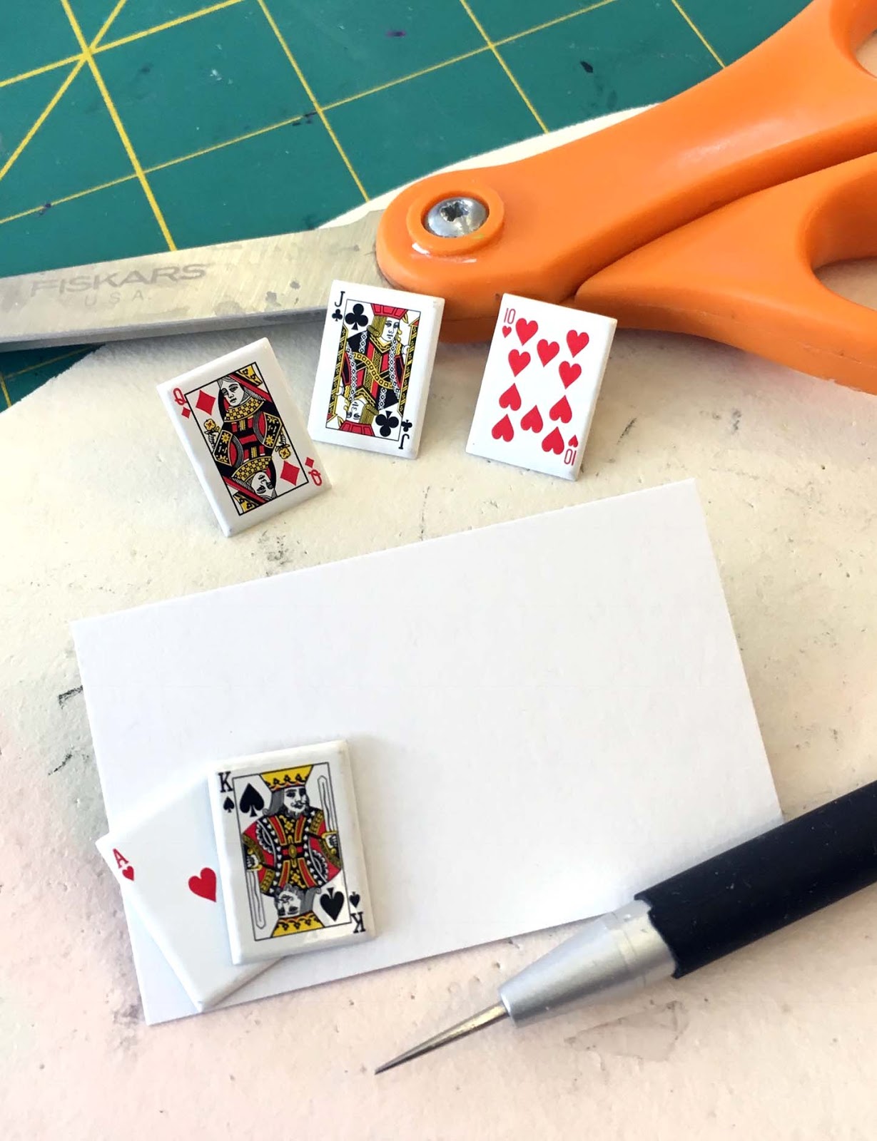 Eyelet Outlet: Cards That Feature... Cards?